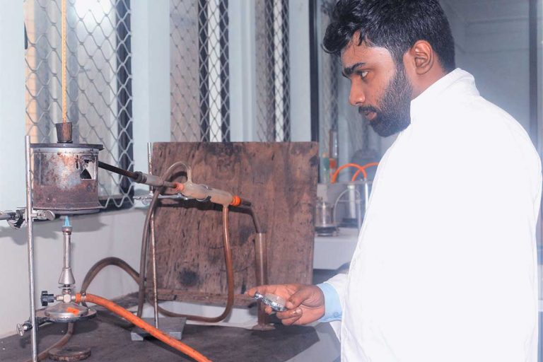 Bitumen Laboratory – Research and Development Division | Road ...