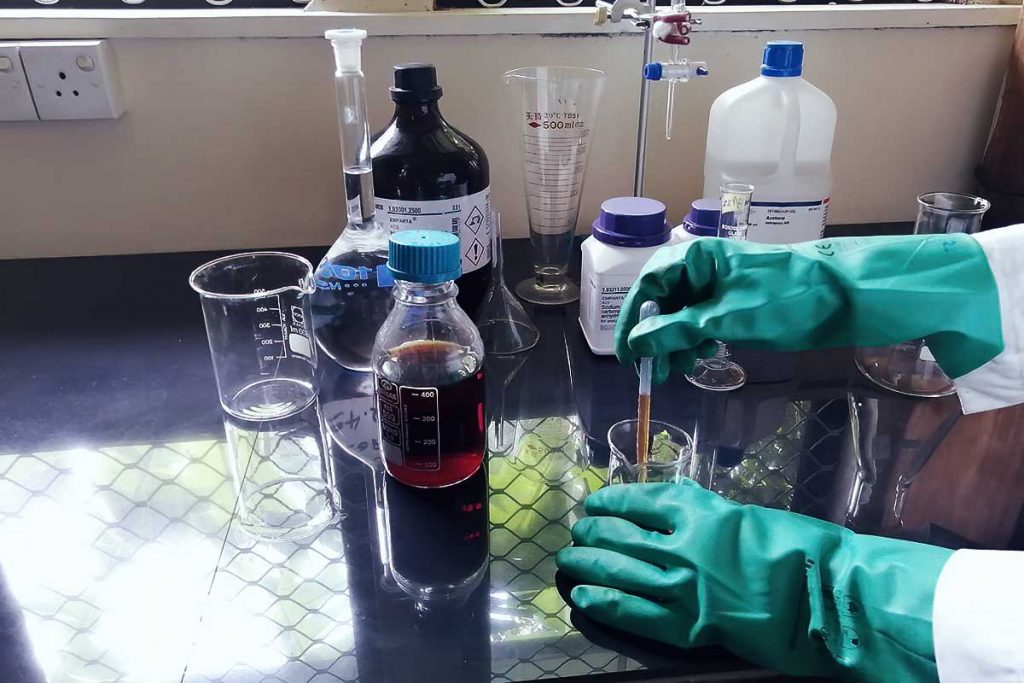 Chemistry Laboratory – Research and Development Division | Road ...